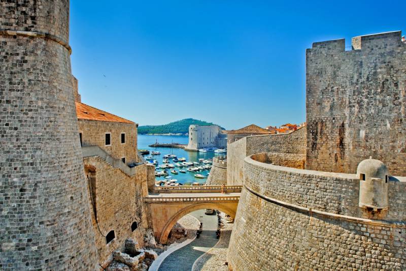 Croatia Kotor to Split 7 Day Cruising Guide | Y.CO